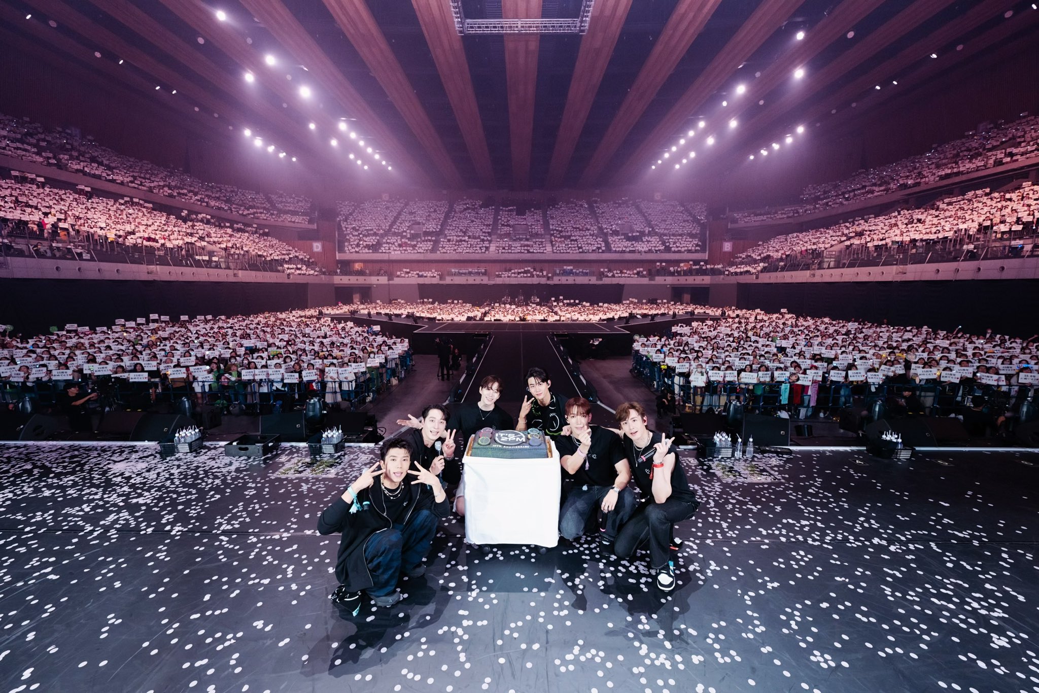 2PM 15th Anniversary Concert It s 2PM Momoruru